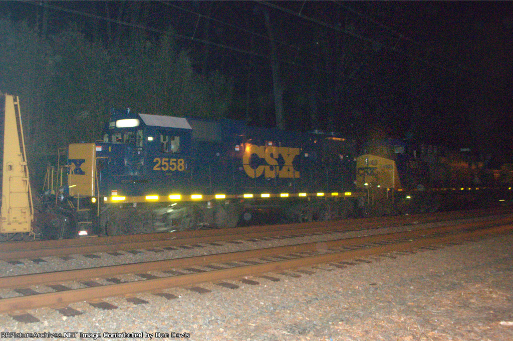 CSX GP38-2 2558 and CSX AC60CW 683 trail an ES44AH on Q409-09
